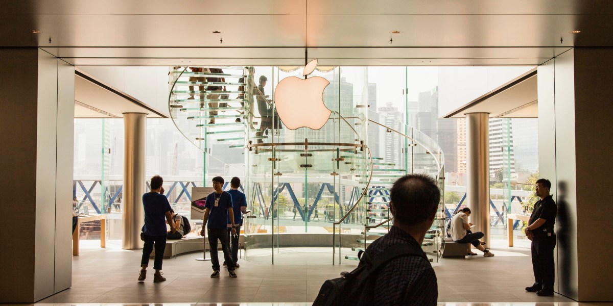 Apple removes popular religious apps in China | Fortune