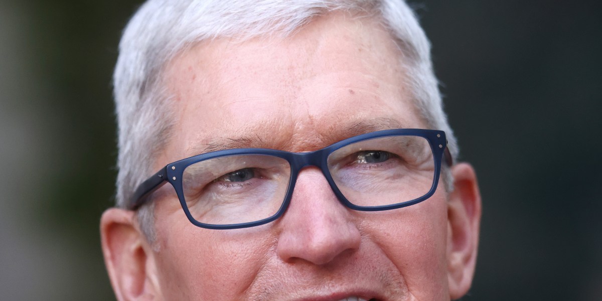 Apple reveals new iPhone SE with A15 chip | Fortune