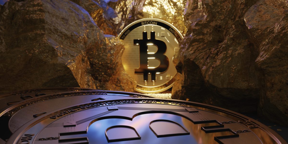 Bitcoin is acting a lot like gold, according to a shocking chart from ...