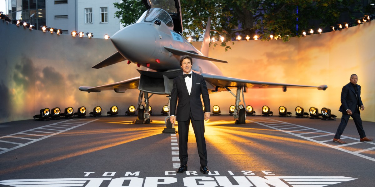 Top Gun: Maverick restored the Taiwan flag to Tom Cruise's bomber ...