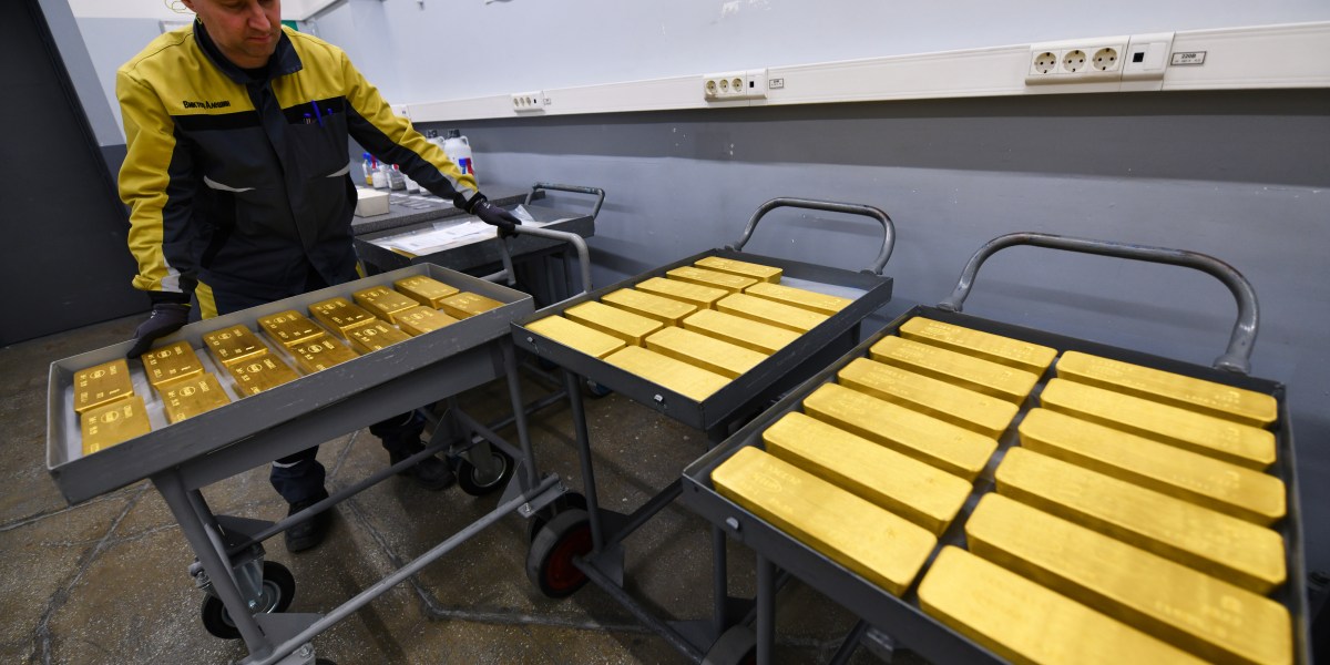 U.S. to join Group of 7 in ban of new Russian gold imports to hit Putin ...