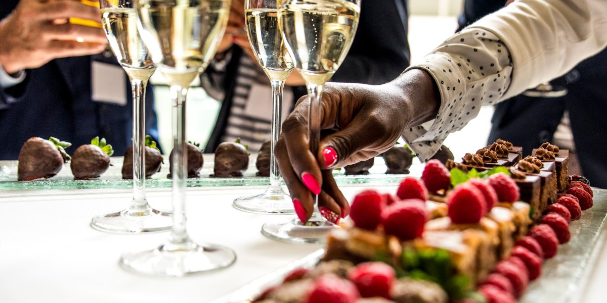 Alcohol at work is due for a reckoning | Fortune