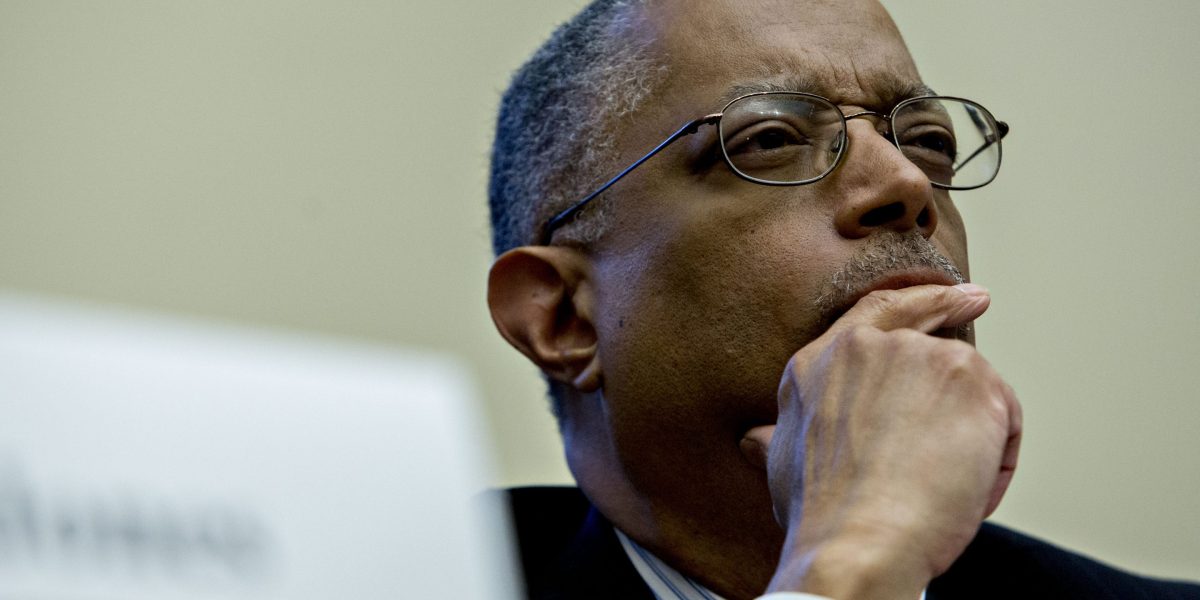 The 2022 economy is like a 4-engine airplane with only one that works ...