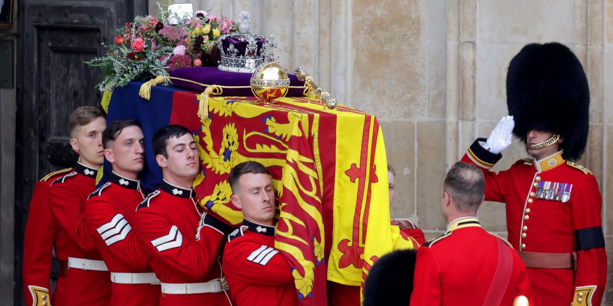 Queen Elizabeth II's funeral brings out millions of mourners in Britain ...