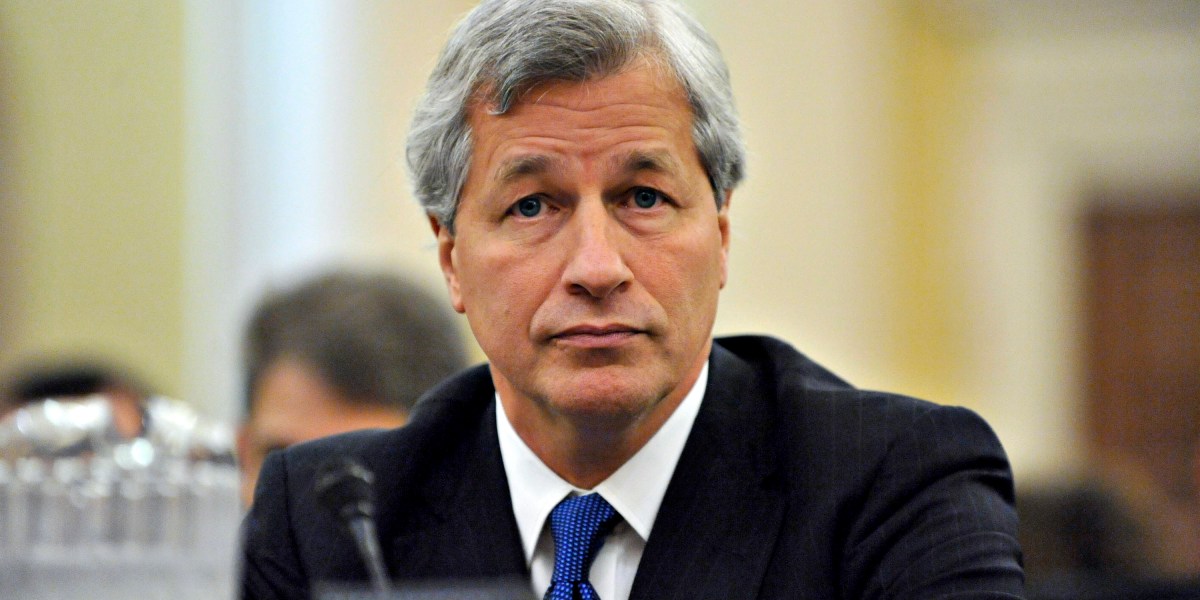 Jamie Dimon says U.S. recession will happen in 6 to 9 months | Fortune