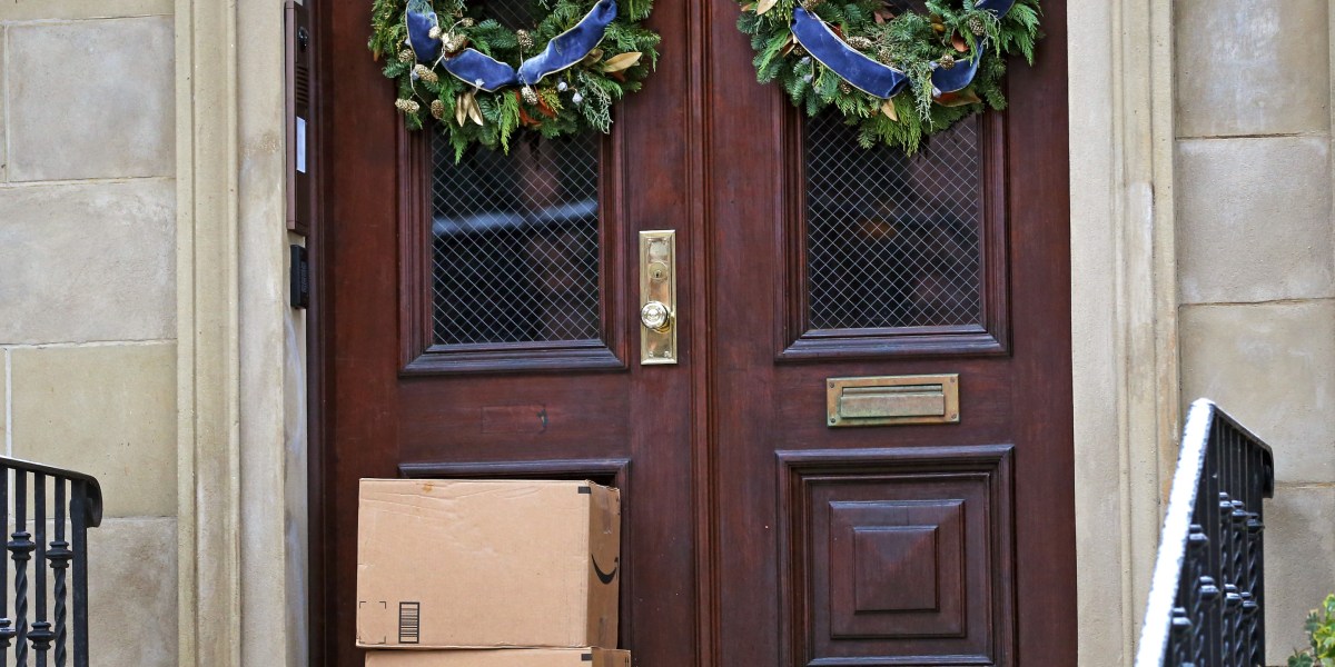 Tech forward: How Fedex and Amazon use A.I. to deliver your holiday ...