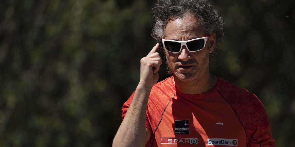 Alex Karp Palantir CEO fitness routine: Ski 5 hours a day | Fortune Well