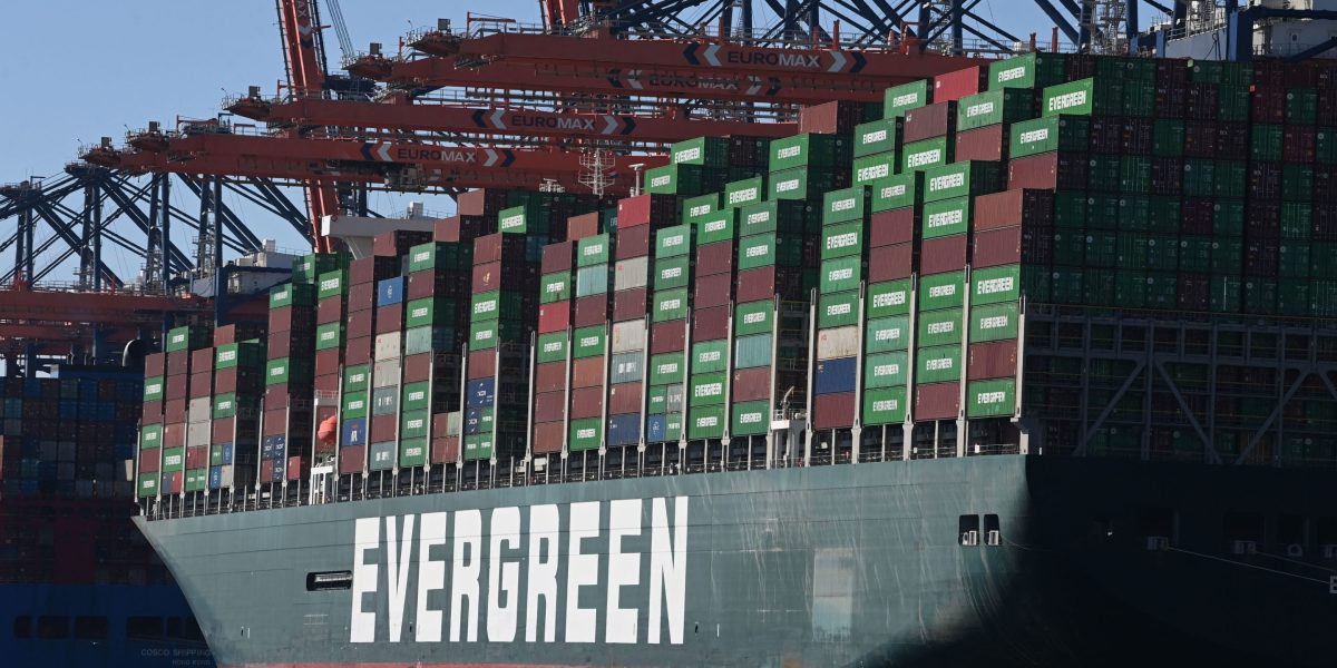 Evergreen Marne gives staff another bonus after Suez Canal blockage ...