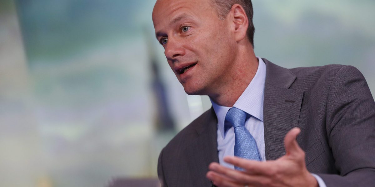 SVB draws support from 100-plus venture firms, investors | Fortune