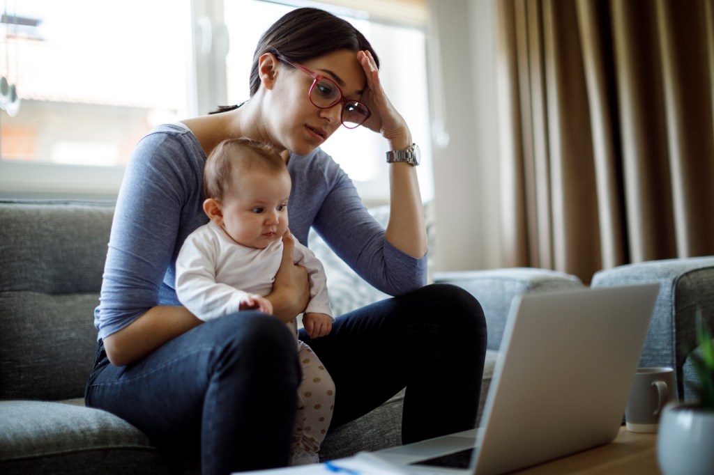 How to reduce anxiety and depression as a working mom | Fortune Well