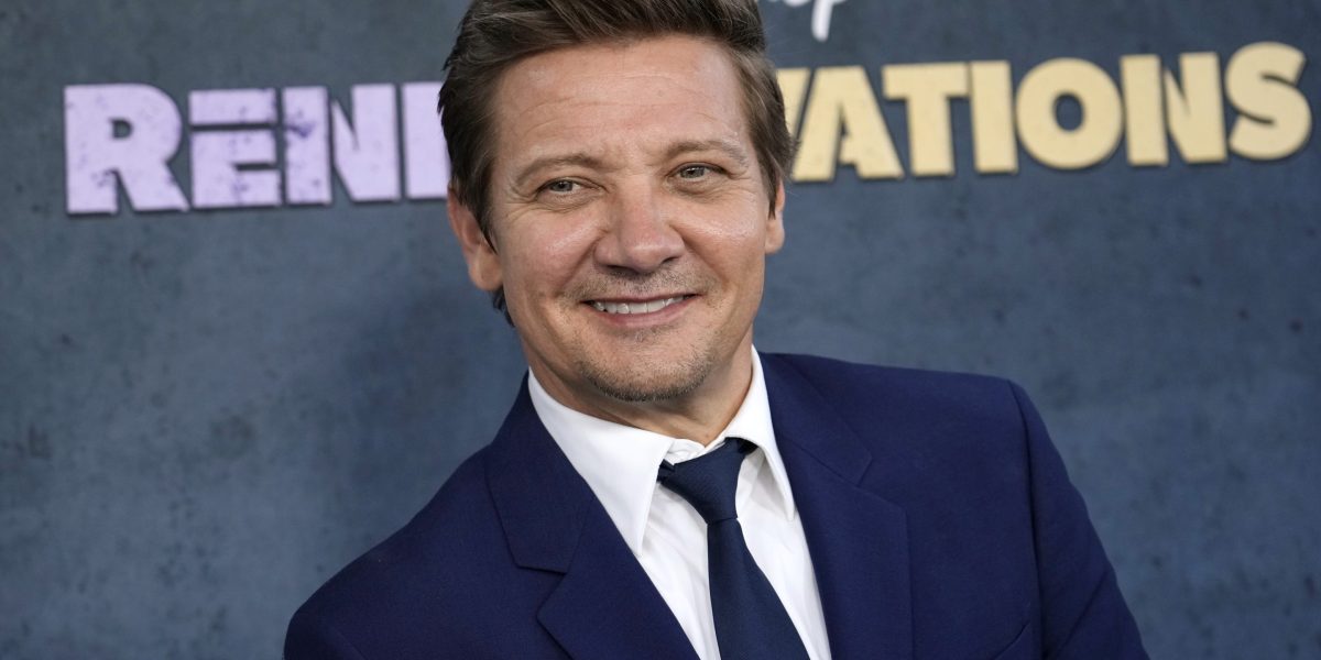 Jeremy Renner attends premiere less than 4 months after near death ...
