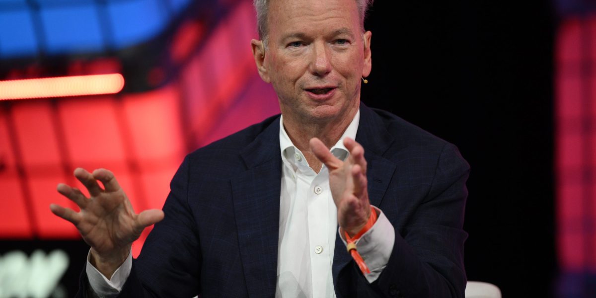 Ex Google CEO Eric Schmidt wants AI regulation left up to Big Tech ...