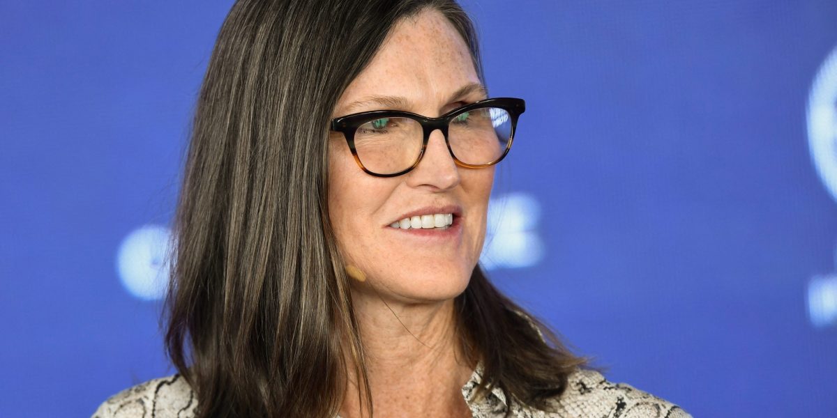 Cathie Wood buys more than $20M worth of Coinbase | Fortune