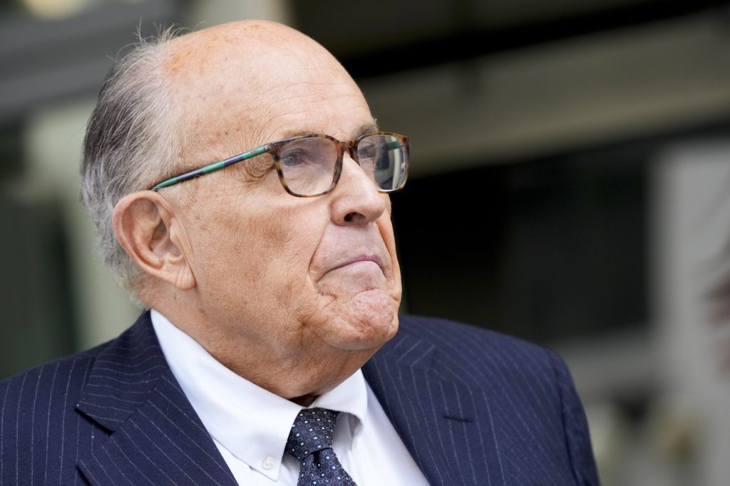 Rudy Giuliani fights to save his Yankees World Series rings from $148 ...