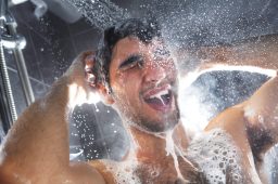 How often should you shower? Experts settle the debate | Fortune Well