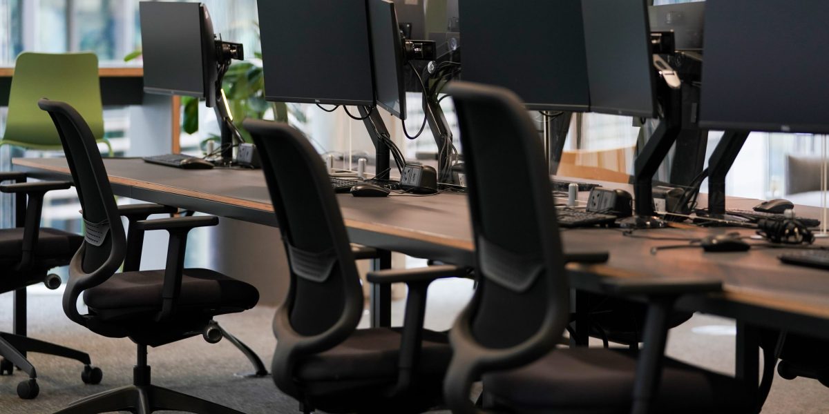 Remote work has left one-third of desks empty all week | Fortune