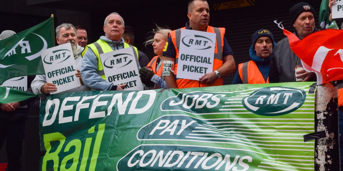 Network Rail won't pay bonuses to staff who went on strike | Fortune