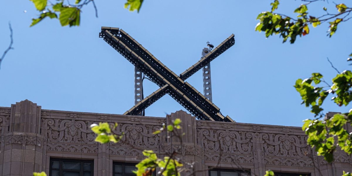 ‘X’ sign on Twitter’s San Francisco office taken down | Fortune