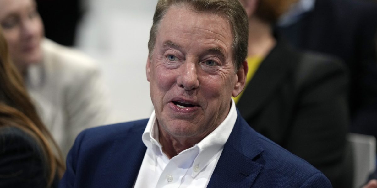 Bill Ford calls for end to auto strike, saying that 'America loses ...