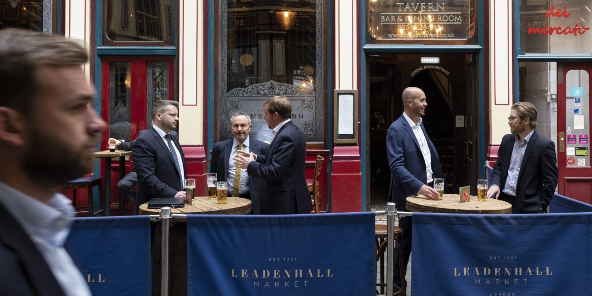 UK banker bonus caps to be scrapped as City of London bids to be ...