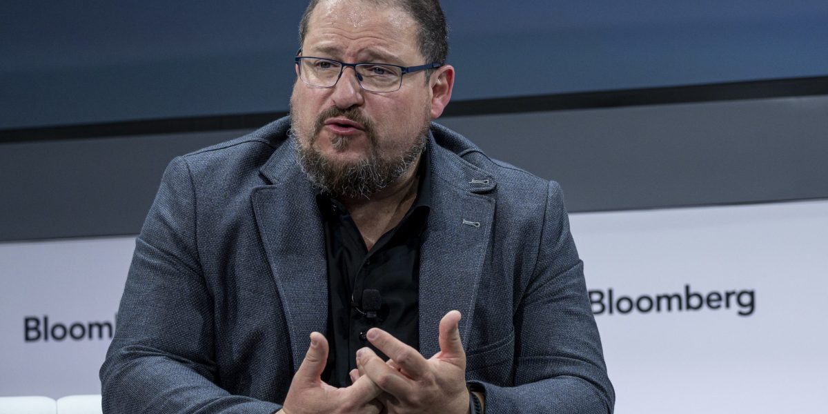Qualcomm to slash 1,260 jobs in California amid tumbling revenue and a ...