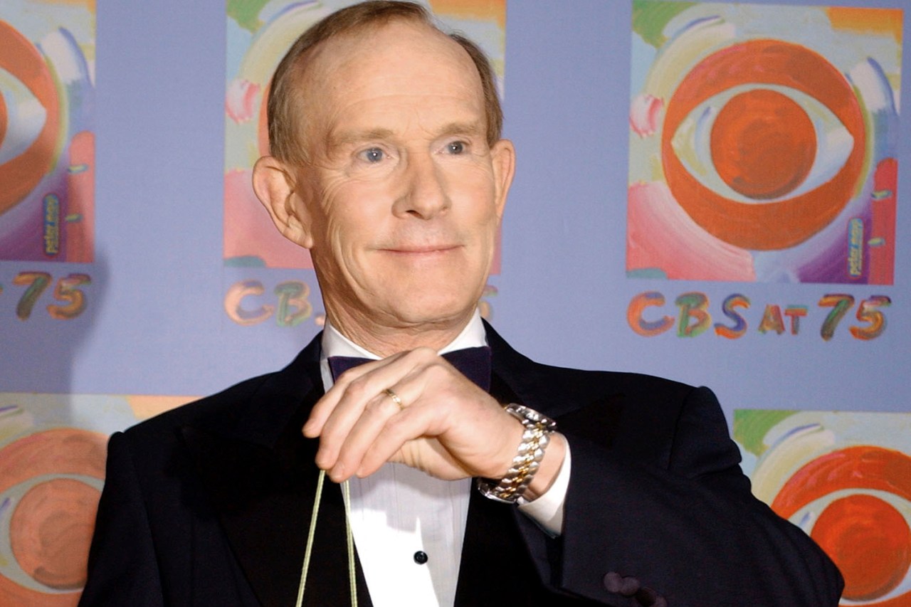 Obituary: Tom Smothers, TV comedian canceled by CBS amid Vietnam War ...