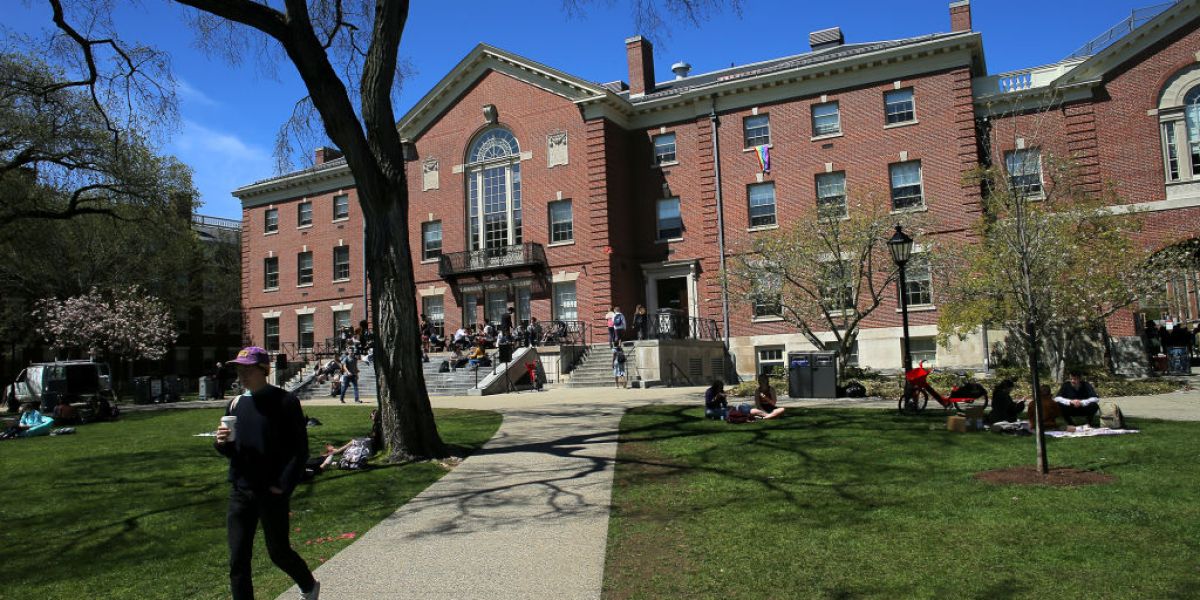 Accelerated options in master’s of public health programs: What you need to know | Fortune Education