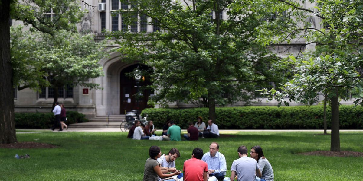 How to get into the University of Chicago Booth’s full-time MBA program ...