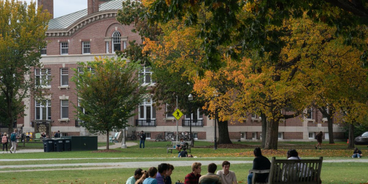 Top business schools focus on building future leaders with experiential ...