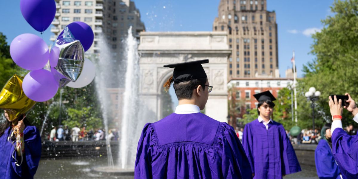 Enrollment jumps nearly 30% in a part-time online MBA program at this ...