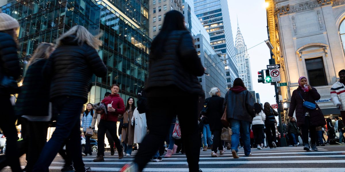 There’s a ‘Great Economic Mismatch’ between experts and everyday ...