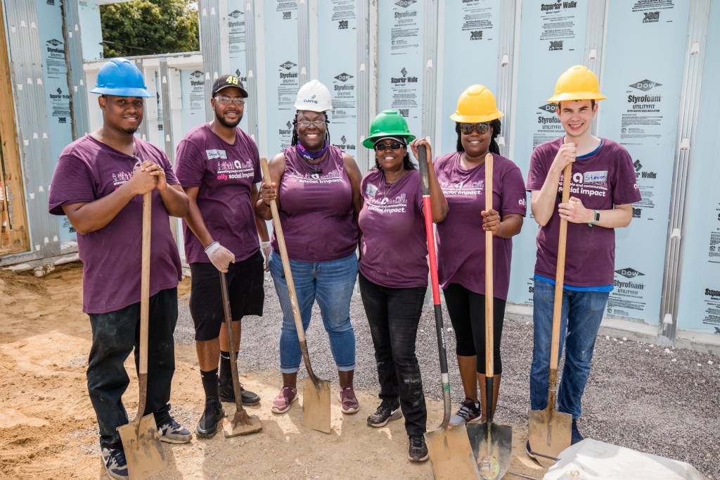 Ally Financial (ALLY): Company Profile, Stock Price, News, Rankings ...