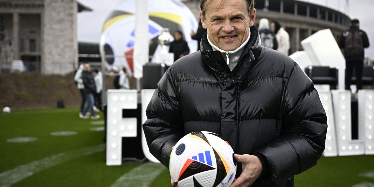 Adidas CEO Bjørn Gulden gave his cell number to 60,000 employees after ...