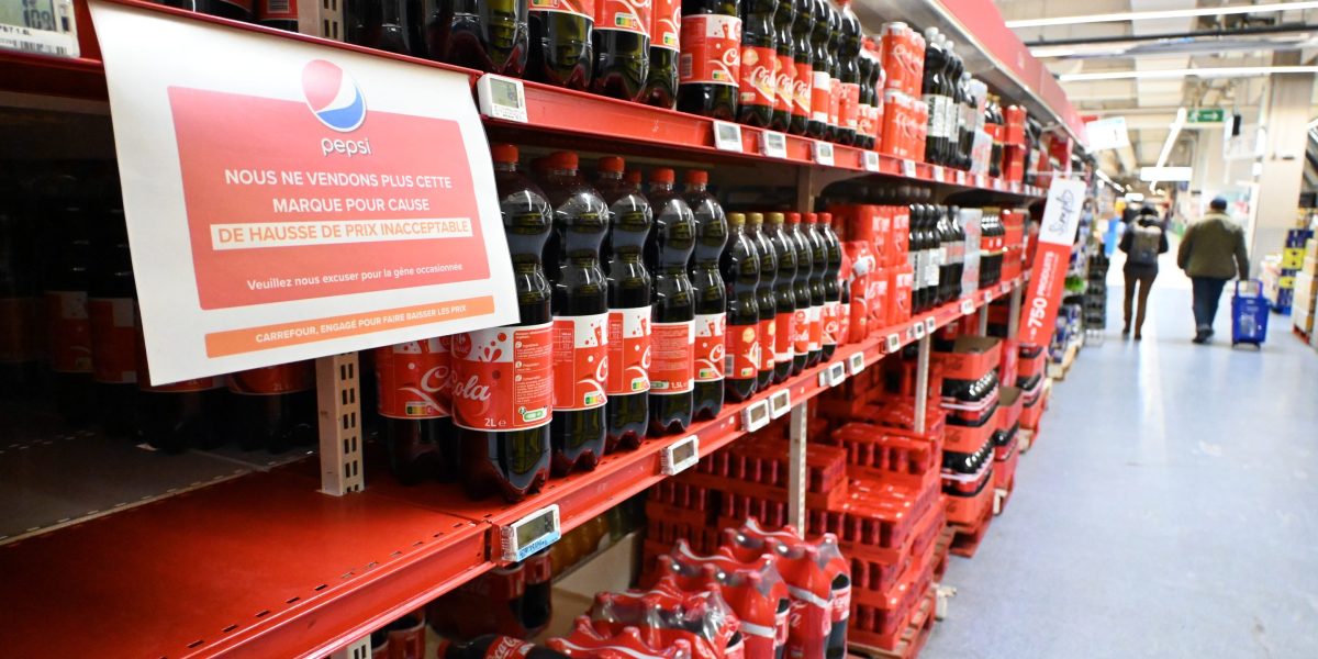 France's biggest supermarket won't follow rival by banning Pepsi | Fortune