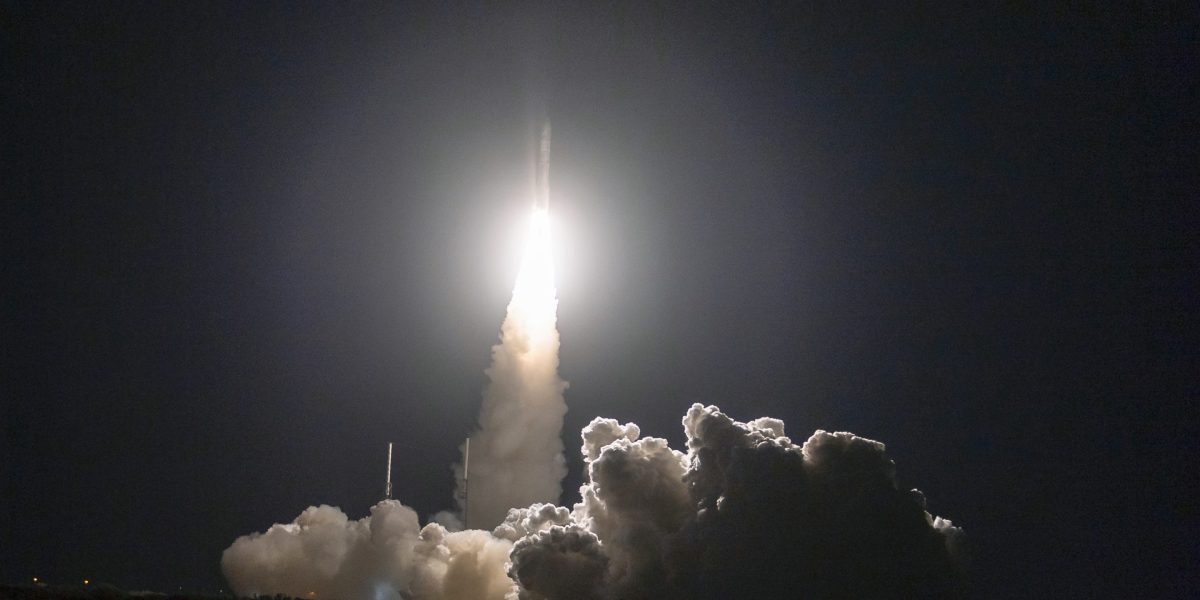 Commercial U.S. lunar lander heading toward the moon—the first in more ...
