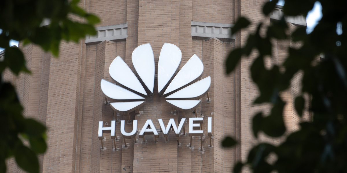 Huawei reportedly takes 1st place in China’s phone market | Fortune Asia