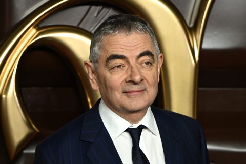 Rowan Atkinson column blamed for slow EV adoption in U.K. by Green ...