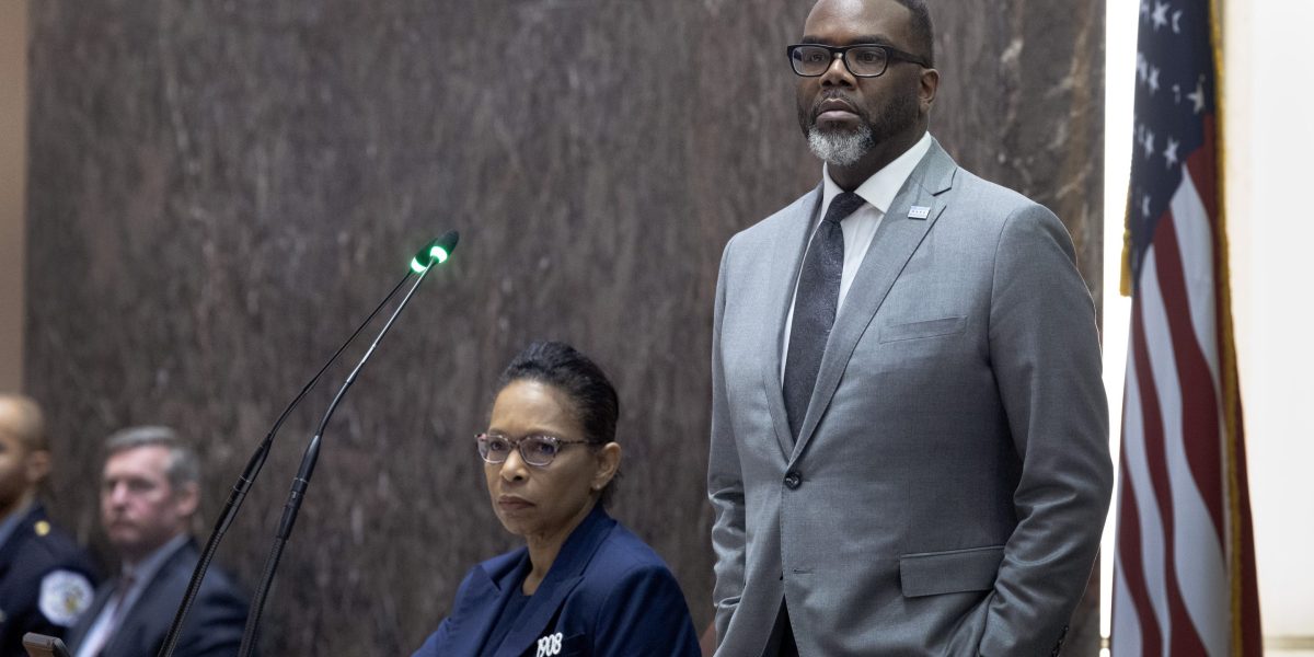Chicago Mayor Brandon Johnson's 'mansion tax' on real estate deals over ...
