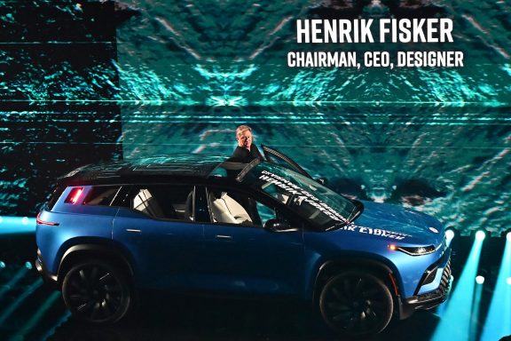 What happened to EV-maker Fisker that just got delisted from NYSE ...