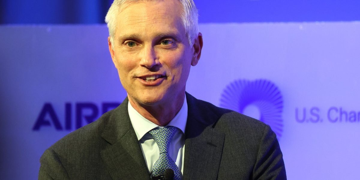 American Airlines strikes huge deal to buy more Boeing 737 Max jets ...