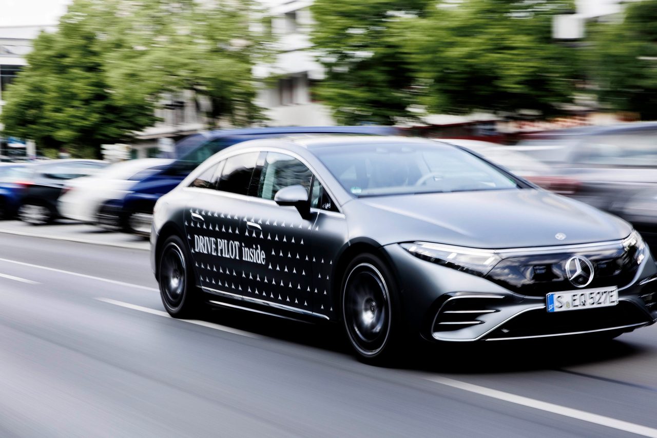 Exclusive: Mercedes becomes the first automaker to sell autonomous cars ...