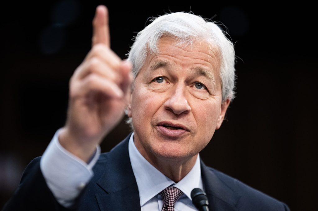 Jamie Dimon: JPMorgan Chase CEO says he runs bank with military tactic ...