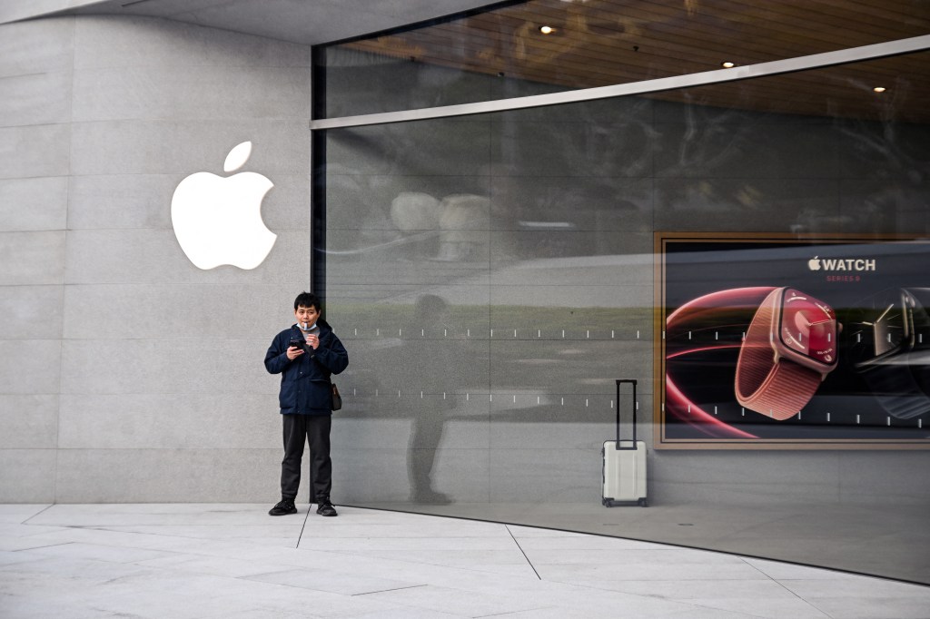 Apple is no longer the world’s top smartphone brand after China ...