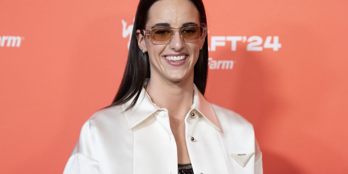 Caitlin Clark's starting salary shows WNBA pay gap | Fortune