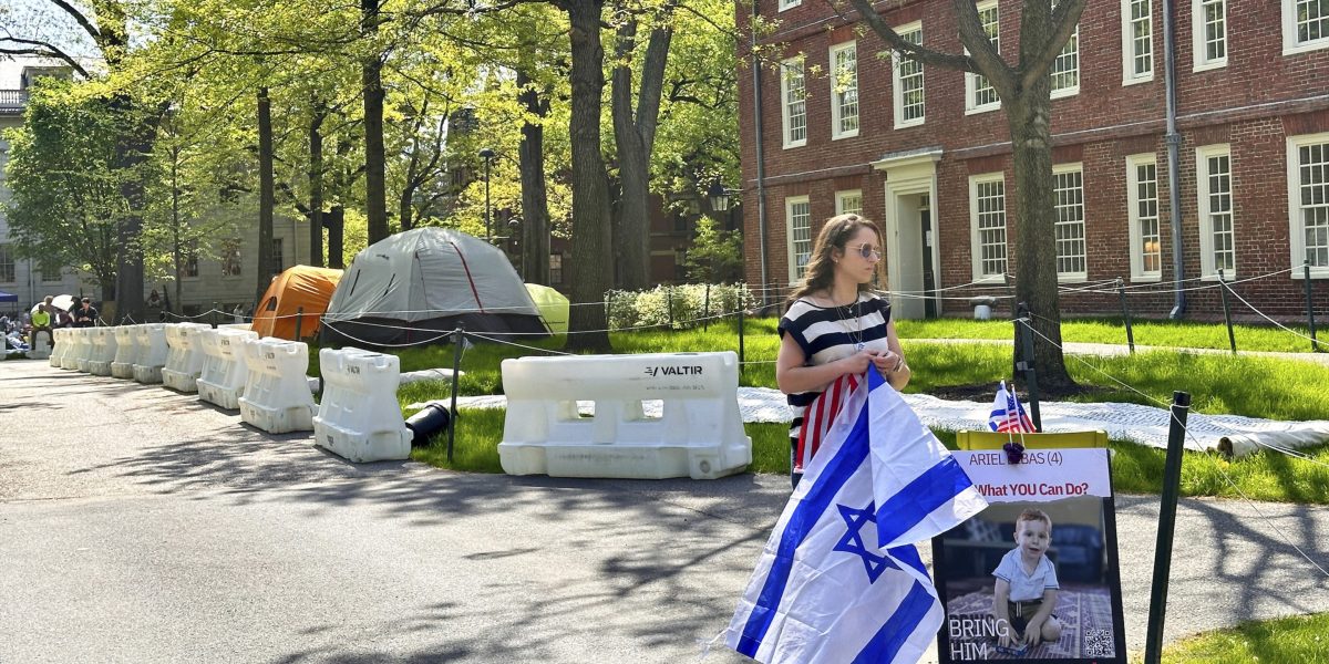 Harvard protesters voluntarily withdraw after administration agrees to ...