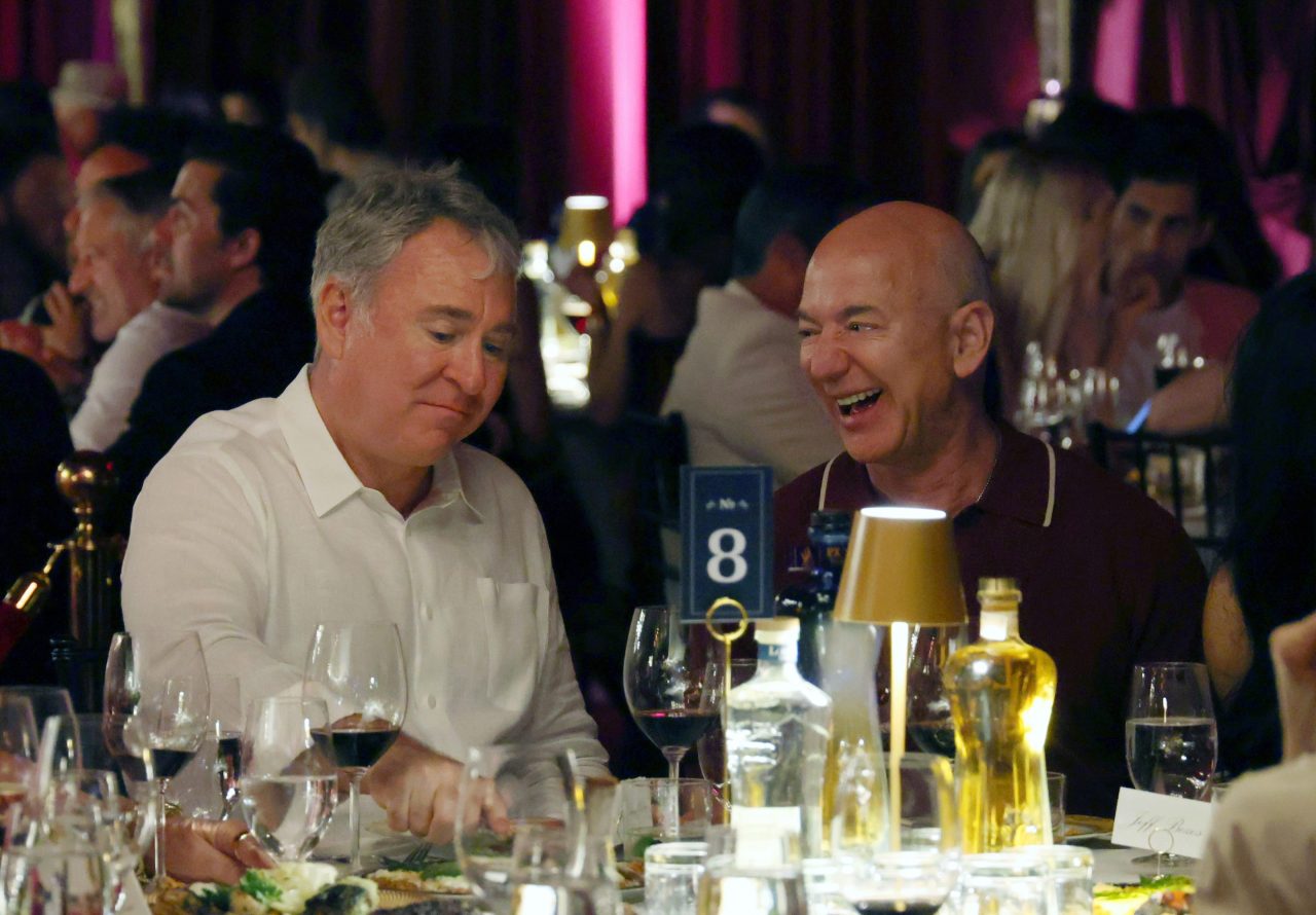 Billionaires sipped wine, noshed on caviar at lavish Formula 1 gala ...