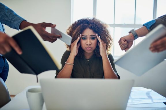 Work stress: Busy bragging may make you seem less competent, likable ...
