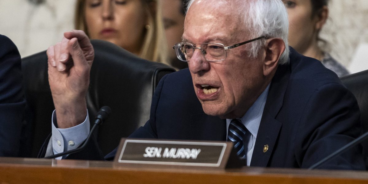 Bernie Sanders and 31 Democratic senators demand airline workers be ...