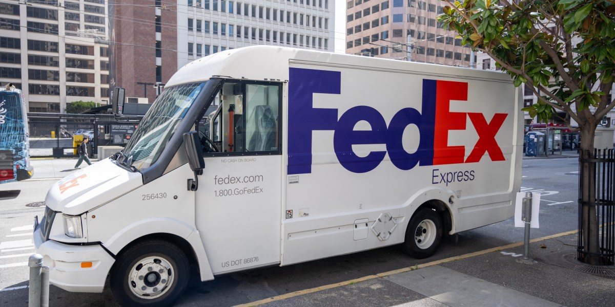 FedEx stock rockets almost 16% on earnings beat | Fortune