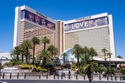 The Mirage disappearing from Las Vegas strip—new operators Hard Rock ...